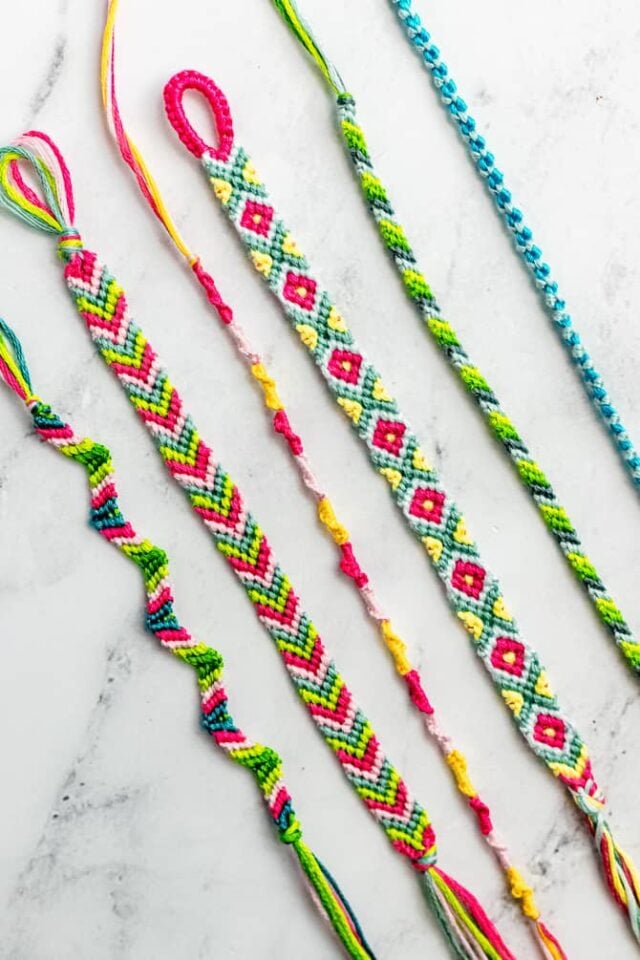 How to Make Friendship Bracelets - Sarah Maker