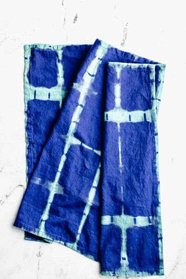 How to Tie Dye with Bleach - 5 Folding Techniques - Sarah Maker