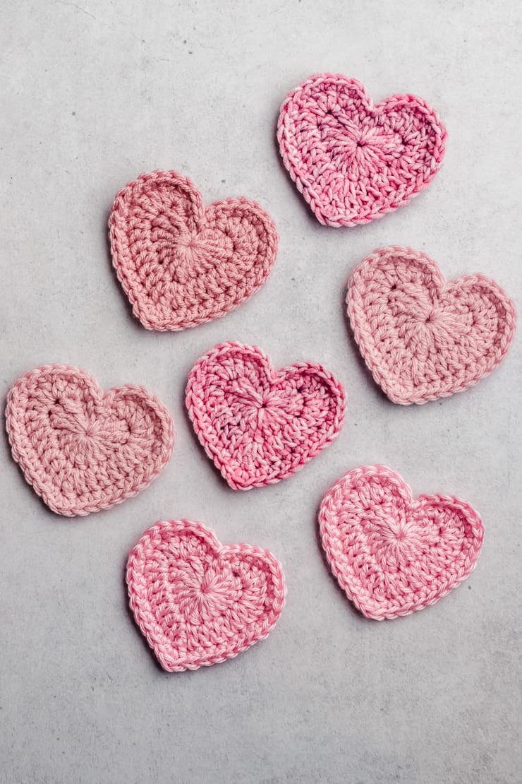 Free Crochet Heart Pattern - 3 Sizes - Sarah Maker Free Crochet Heart Pattern - 3 Sizes - Sarah Maker