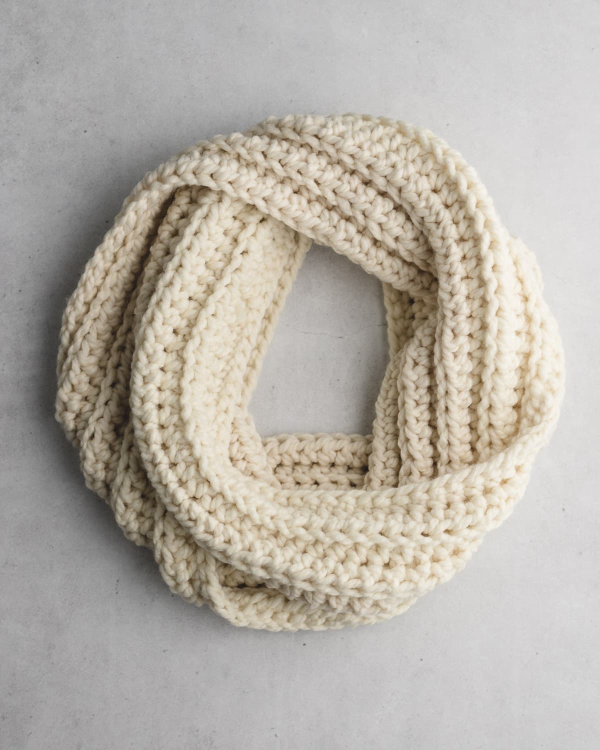 How to Crochet a Scarf for Beginners - Free Pattern - Sarah Maker