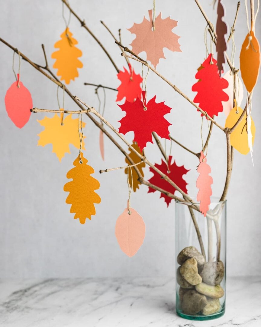 How to Make a Thankful Tree for Thanksgiving - Sarah Maker