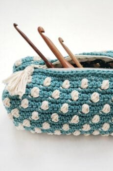 25 Free Modern Crochet Bag Patterns - Sarah Maker