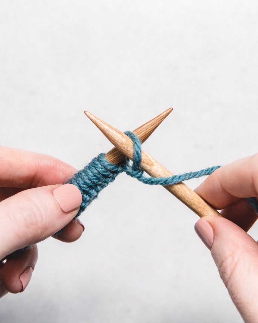 How to Knit the Purl Stitch (p) for Beginners - Sarah Maker