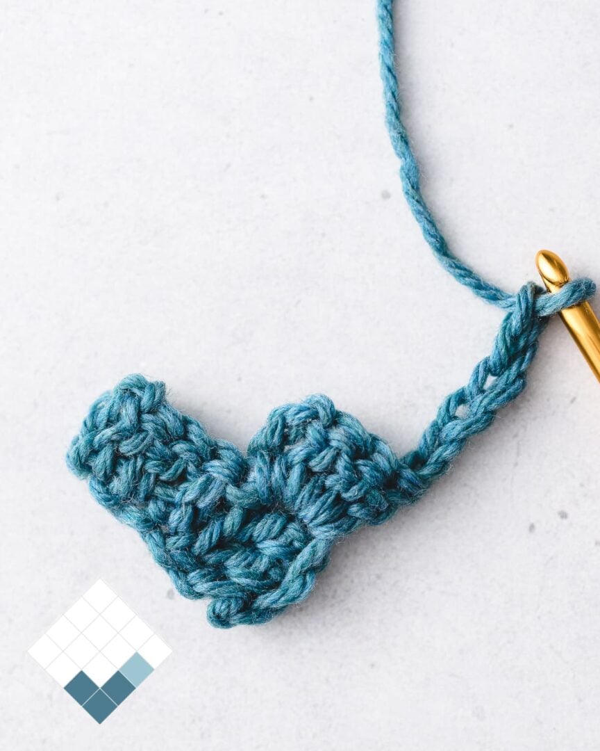 How to Corner-to-Corner Crochet (C2C) for Beginners - Sarah Maker