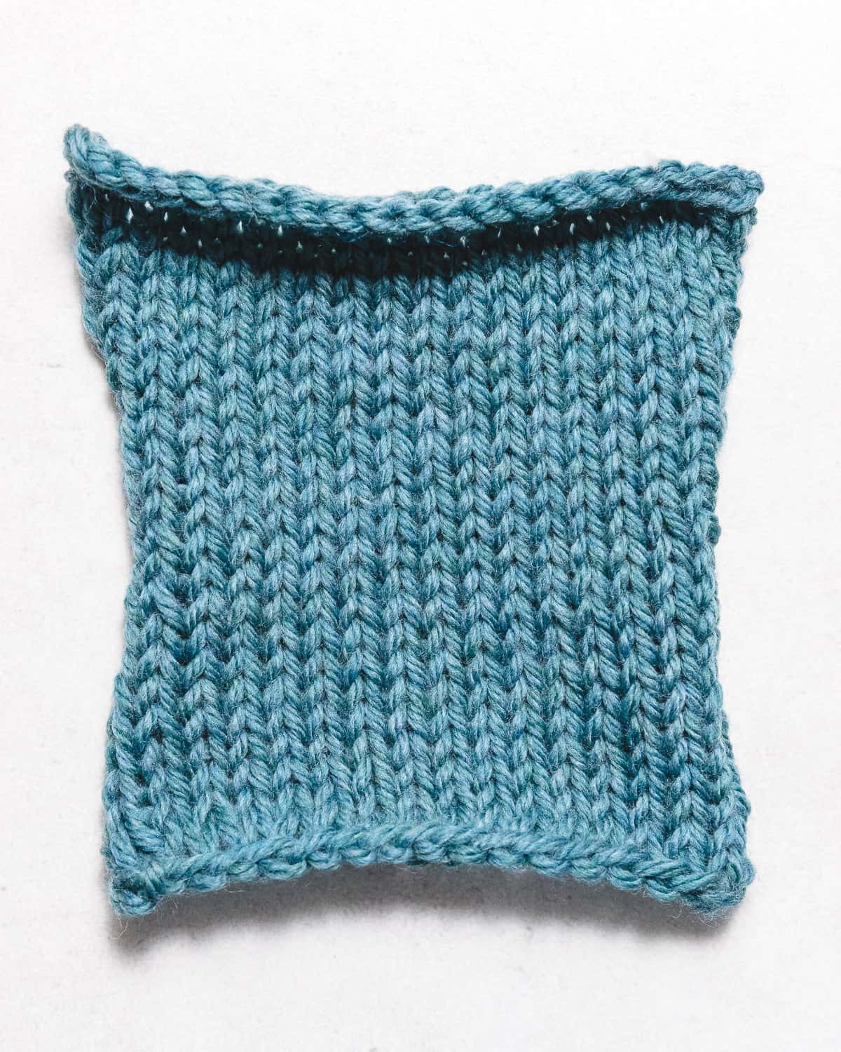 How to Knit Stockinette Stitch for Beginners - Sarah Maker