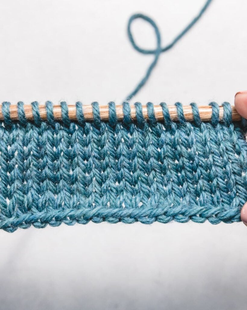 How to Knit Stockinette Stitch for Beginners - Sarah Maker