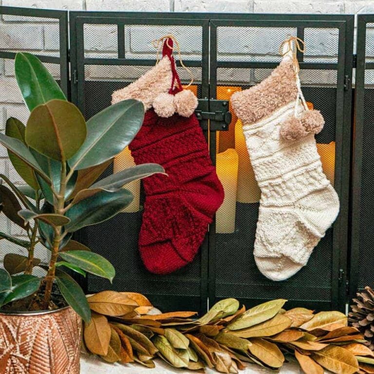 25 Free Christmas Stocking Knitting Patterns - Sarah Maker