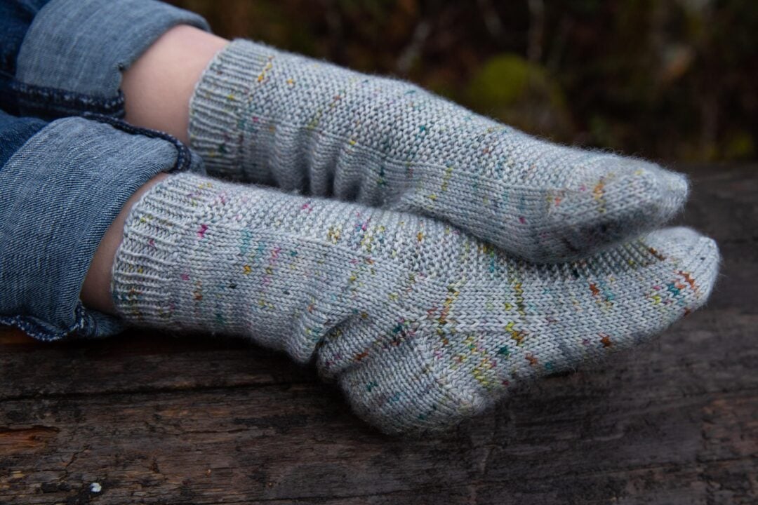 27 Free & Easy Sock Knitting Patterns (Great for Beginners!) - Sarah Maker