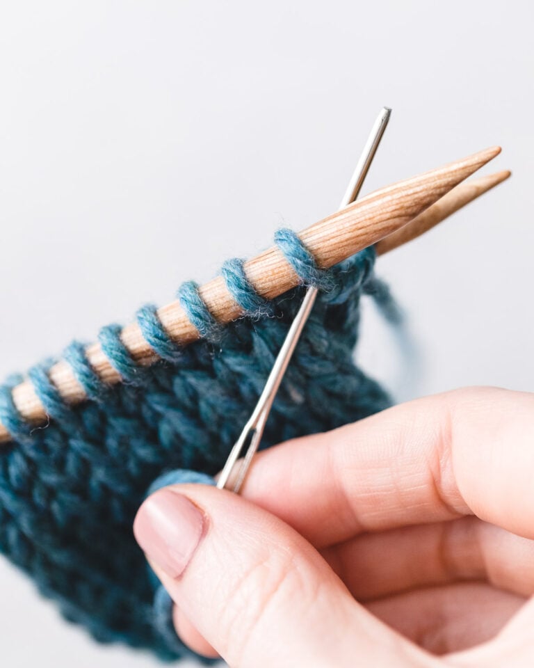 How to Kitchener Stitch (Grafting) in Knitting - Sarah Maker