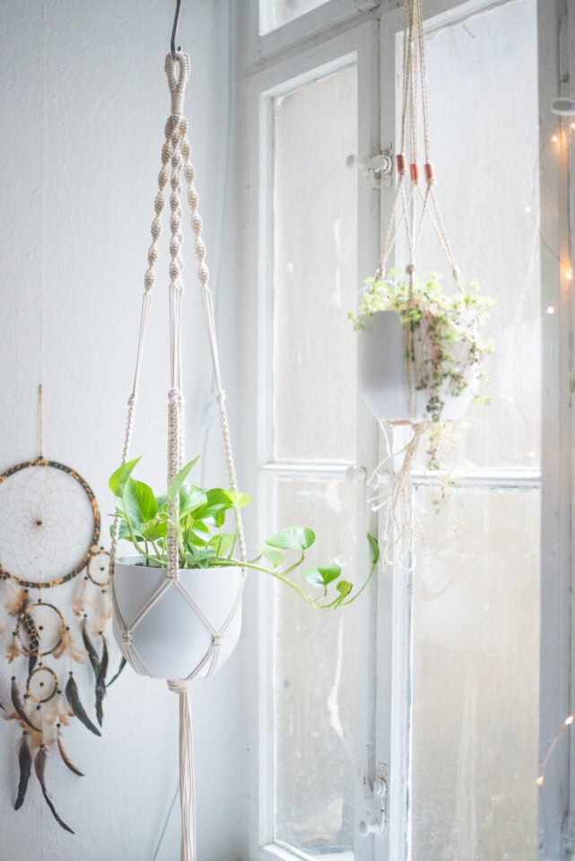 21 Free Macrame Plant Hanger Patterns - Sarah Maker