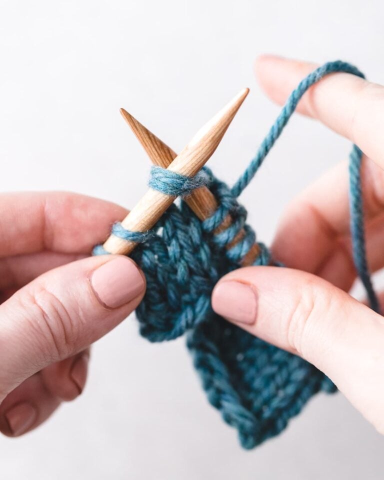 How to Knit: Complete Guide for Beginners - Sarah Maker