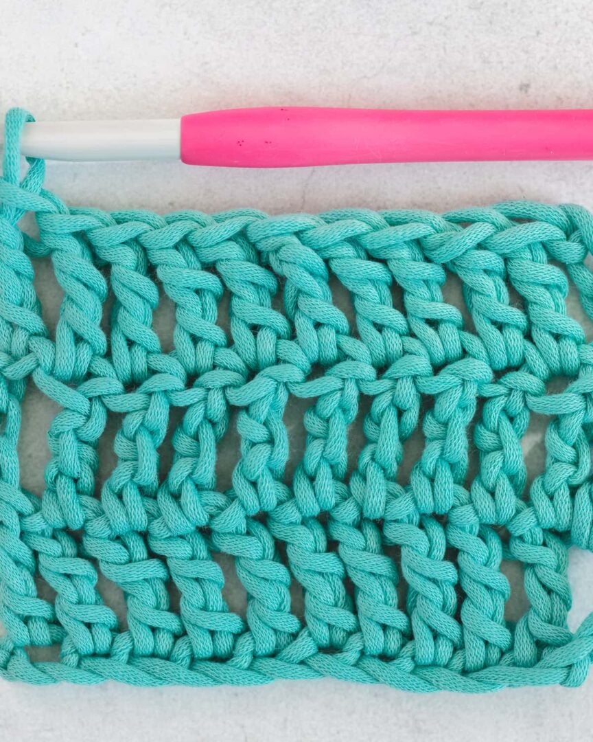 How to Treble Crochet Stitch (tr) - Sarah Maker
