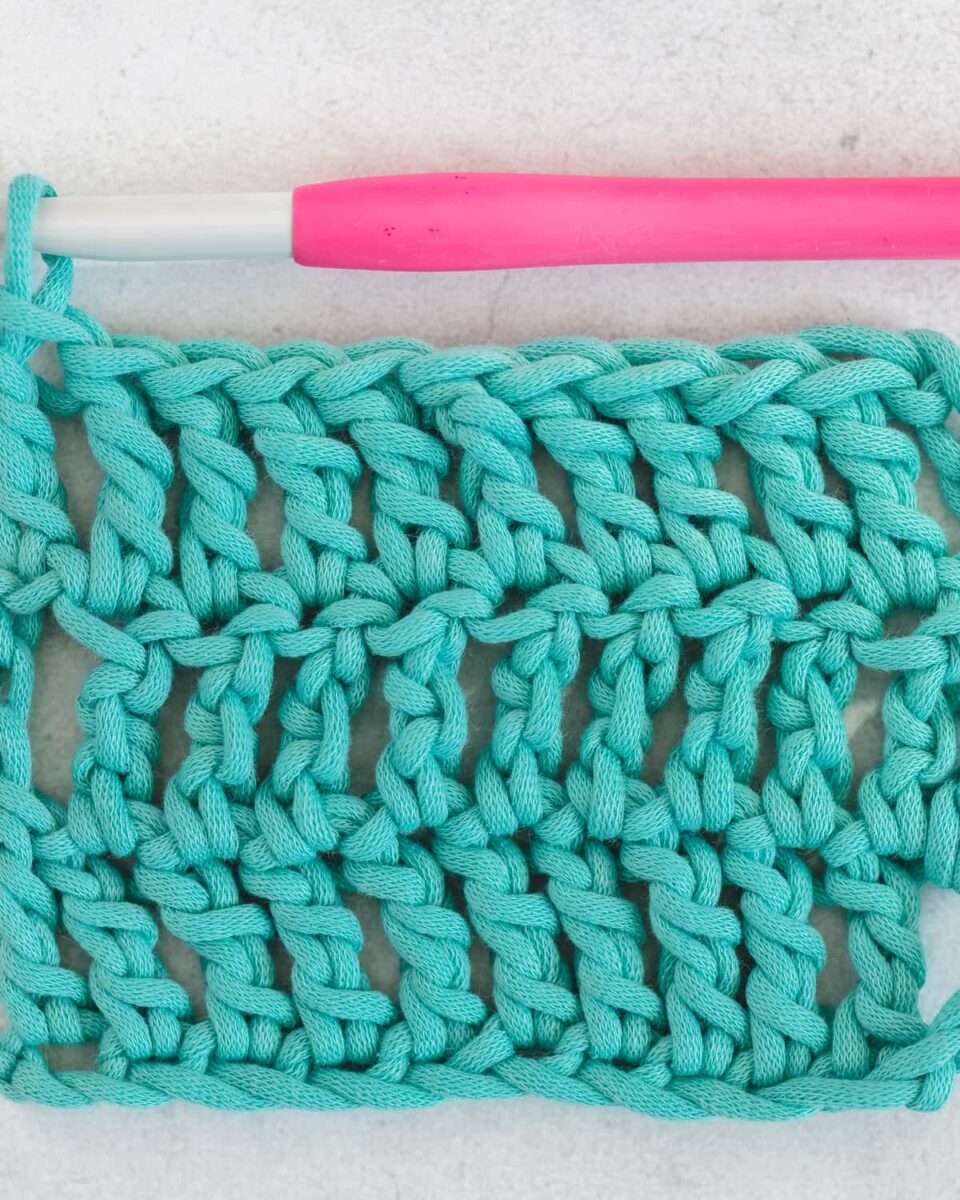 How to Treble Crochet Stitch (tr) - Sarah Maker