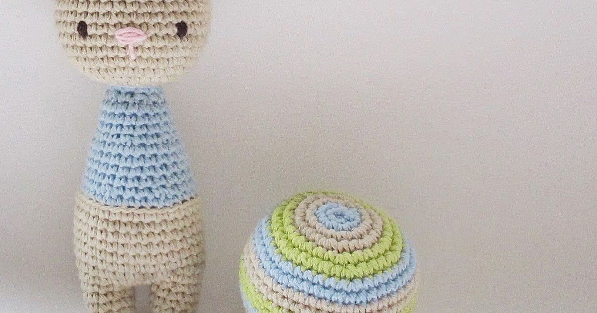 17 Adorable (and Free!) Crochet Bunny Patterns - Sarah Maker