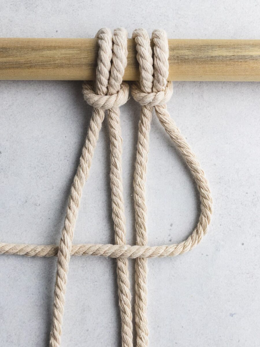 17 Basic Macrame Knots: Step-by-Step Instructions - Sarah Maker
