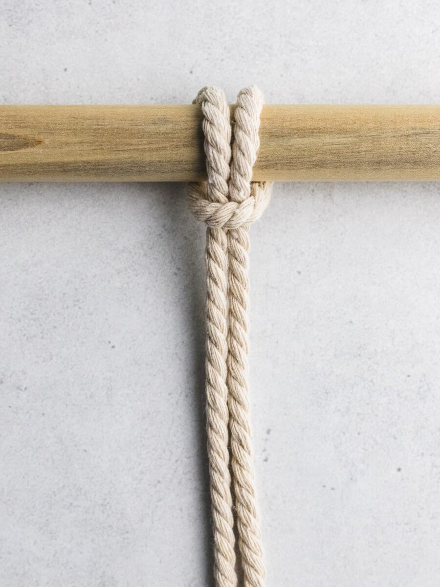 17 Basic Macrame Knots: Step-by-Step Instructions - Sarah Maker