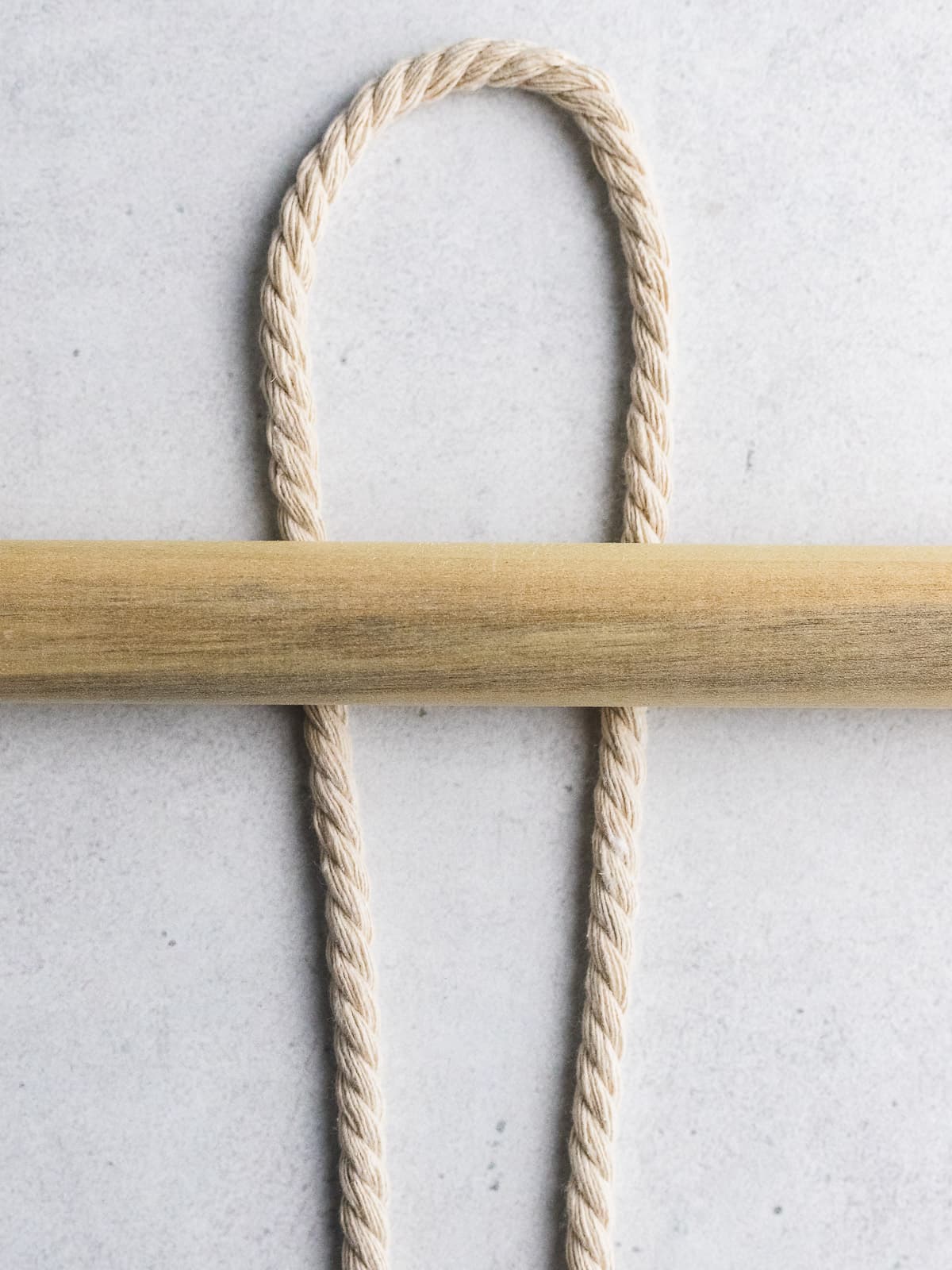 17 Basic Macrame Knots: Step-by-Step Instructions - Sarah Maker