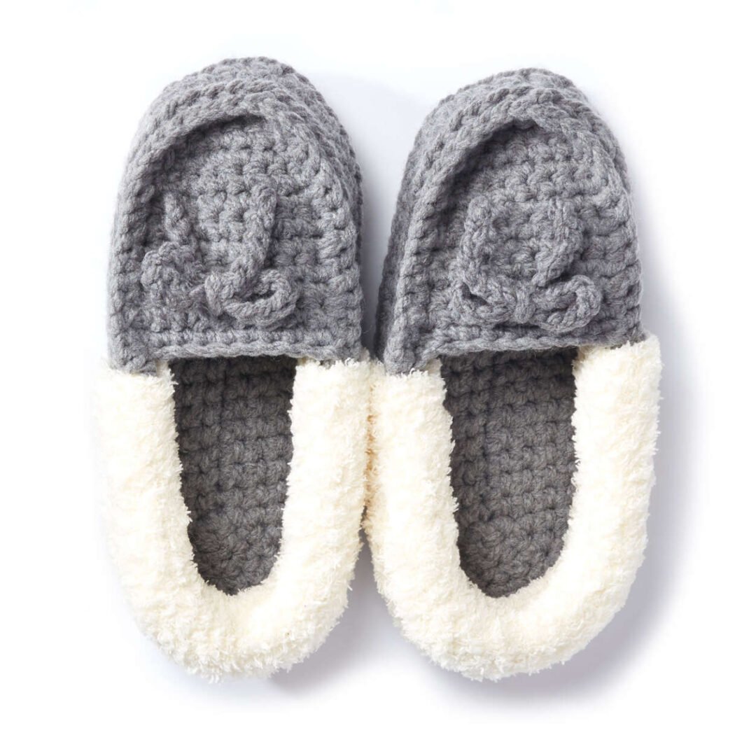 25 Cozy Crochet Slipper Patterns (All Free!) - Sarah Maker