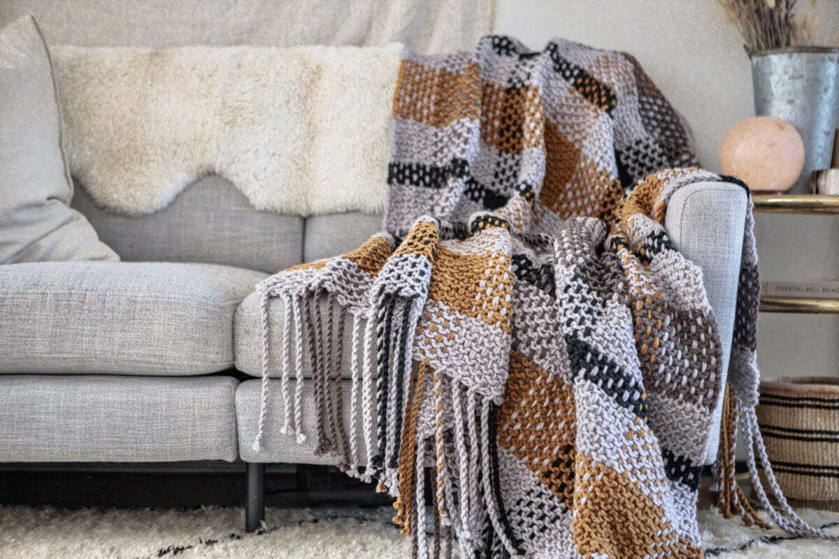 25 Easy & Free Knit Blanket Patterns to Keep You Cozy - Sarah Maker
