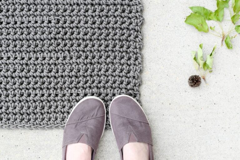 27 Free Crochet Rug Patterns - Sarah Maker