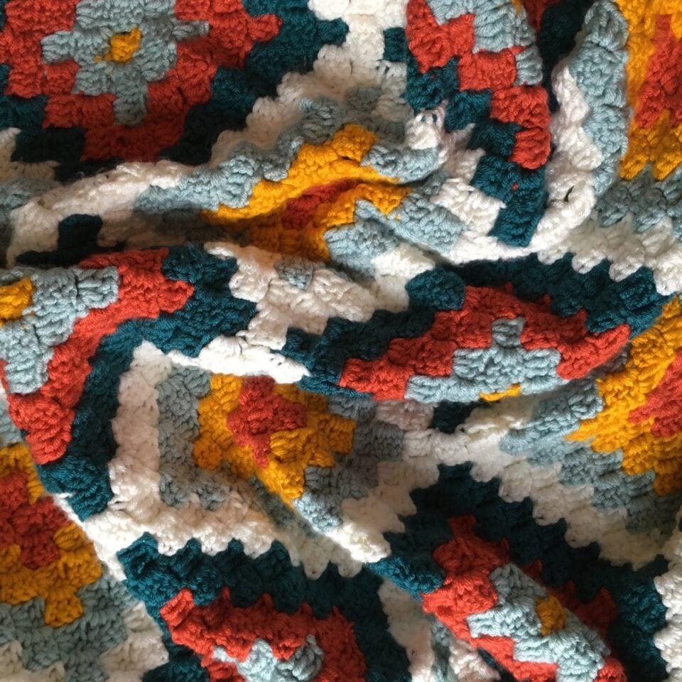 25 Free C2C Crochet Patterns (Blankets and More!) - Sarah Maker