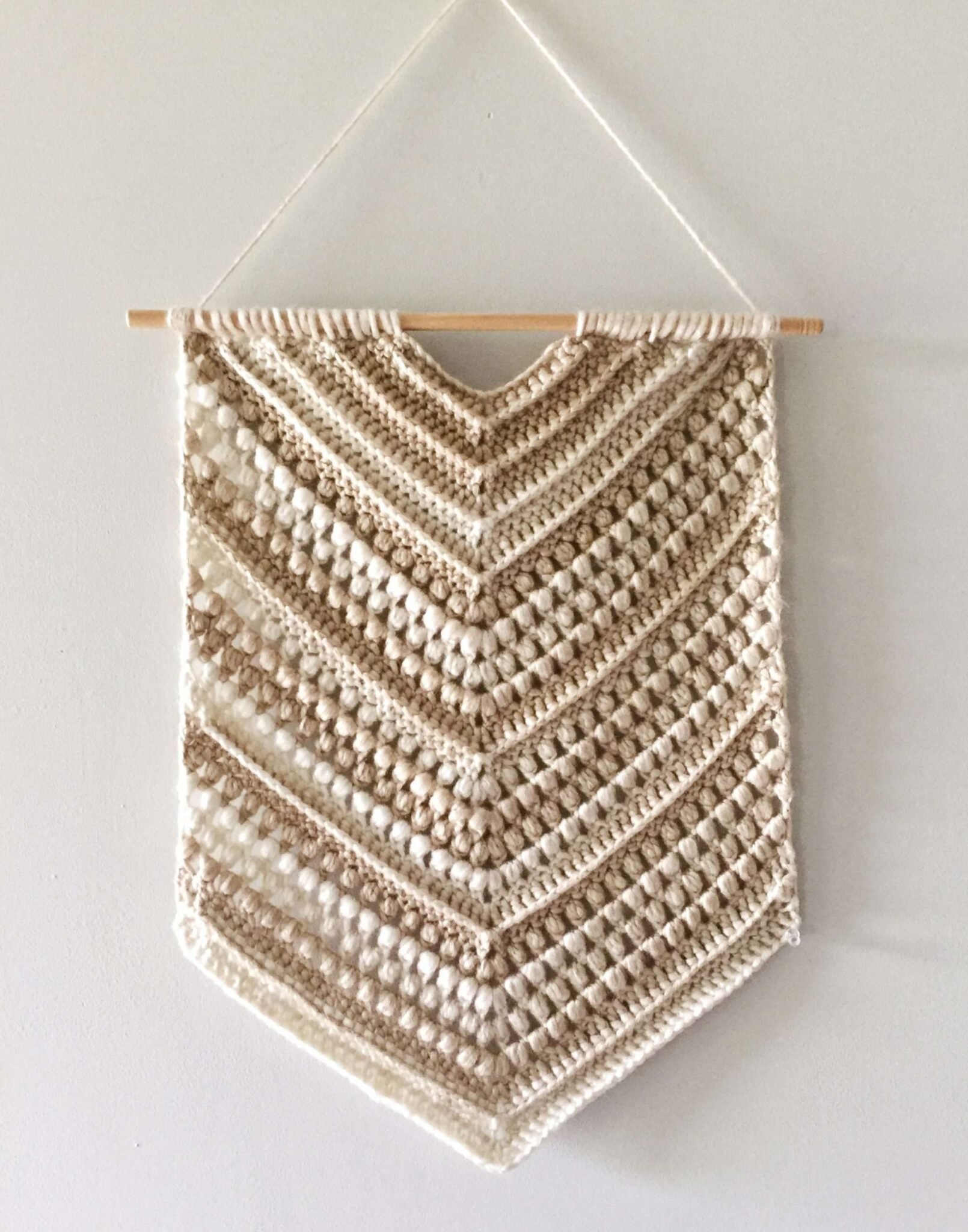 25 Free Crochet Wall Hanging Patterns - Sarah Maker