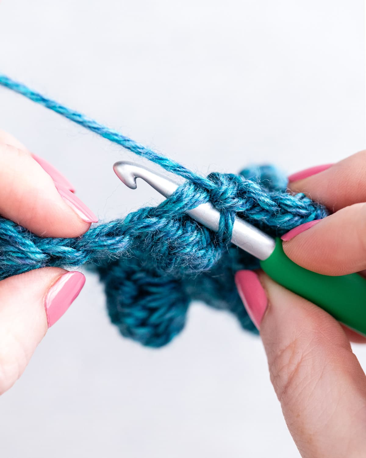 How to Crochet the Bobble Stitch - Sarah Maker