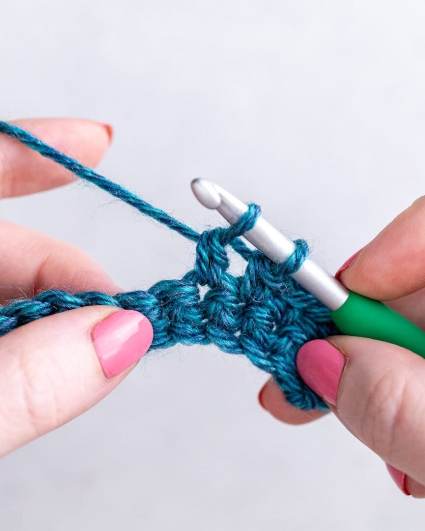 How to Crochet the Bobble Stitch - Sarah Maker