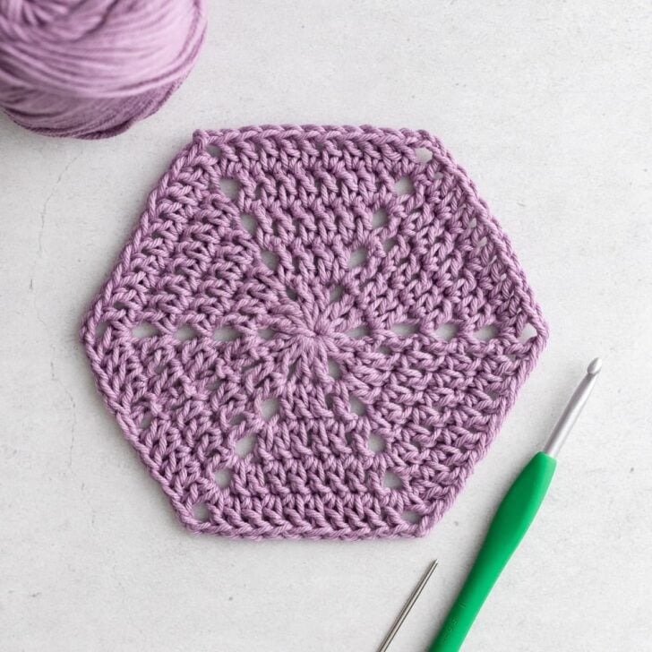 How to Crochet a Hexagon - Easy Beginner Tutorial - Sarah Maker