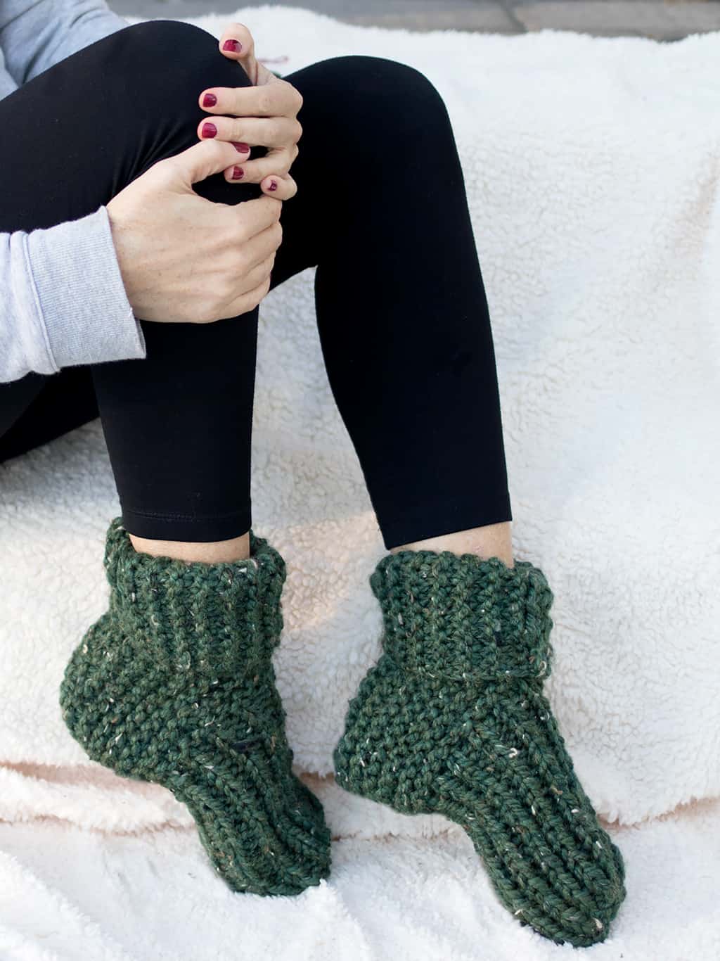 Keep Your Feet Cozy with these Free Knit Slippers Patterns - Sarah Maker