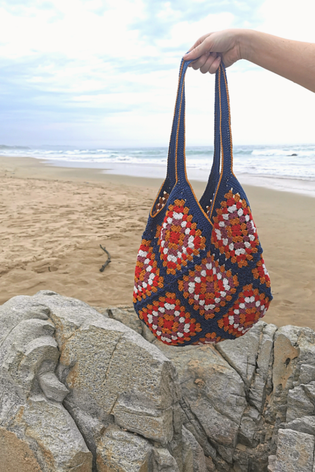 25+ Free Granny Square Bags Patterns - Sarah Maker