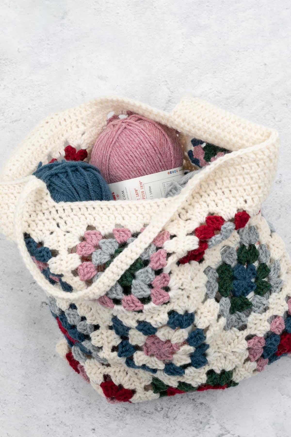 25+ Free Granny Square Bags Patterns - Sarah Maker
