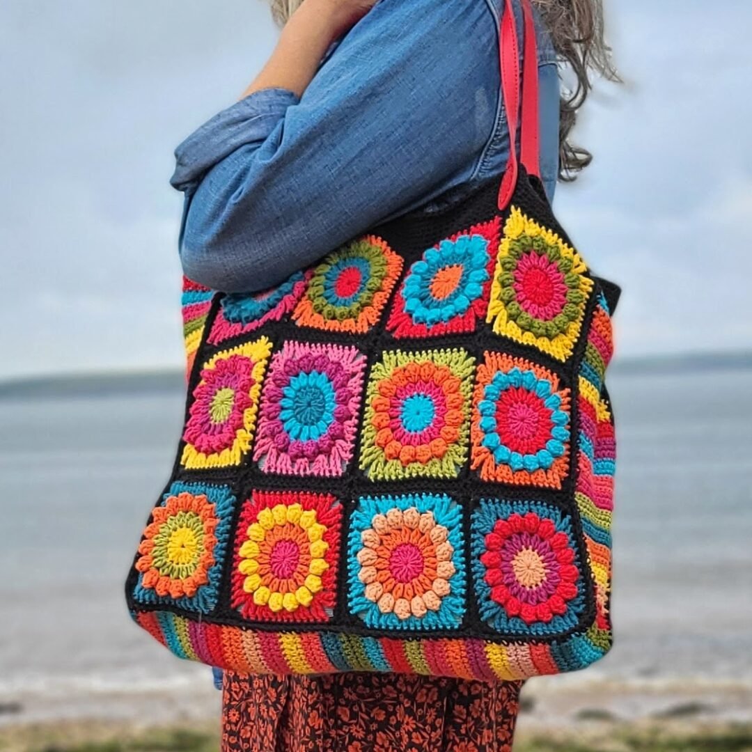 25+ Free Granny Square Bags Patterns - Sarah Maker