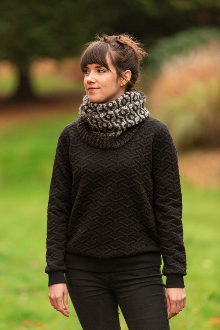 30+ Free Crochet Cowl Patterns To Keep You Warm - Sarah Maker
