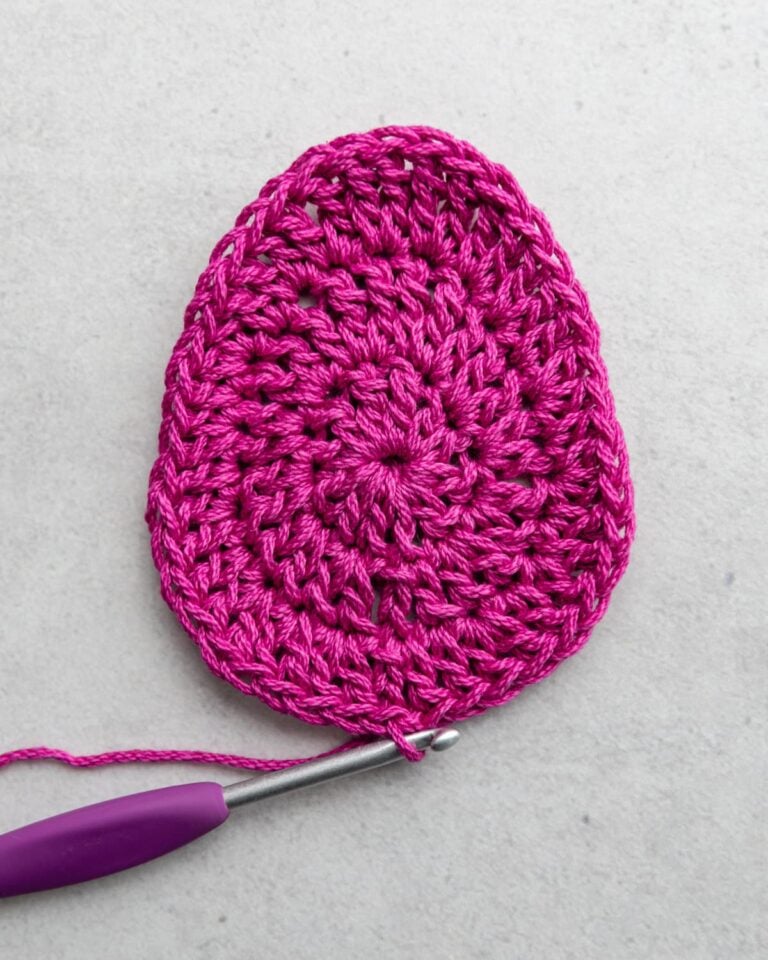Free Crochet Egg Pattern - 3 Sizes - Sarah Maker