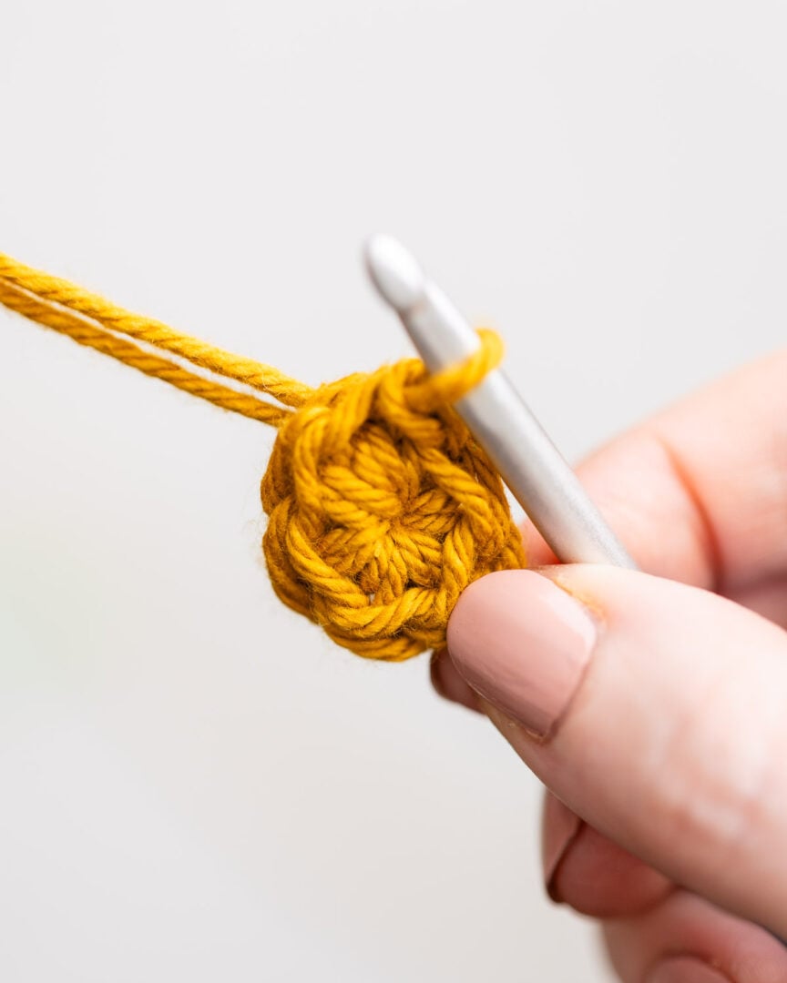 How to Crochet a Magic Ring (Magic Circle) - Sarah Maker